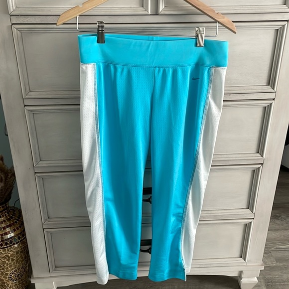 Nike | Pants & Jumpsuits | Womens Nike Capri Pants Jersey Mesh Small ...